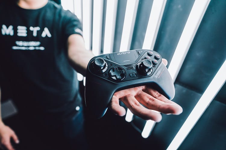 C40: Il controller di Astro Gaming è disponibile in Italia